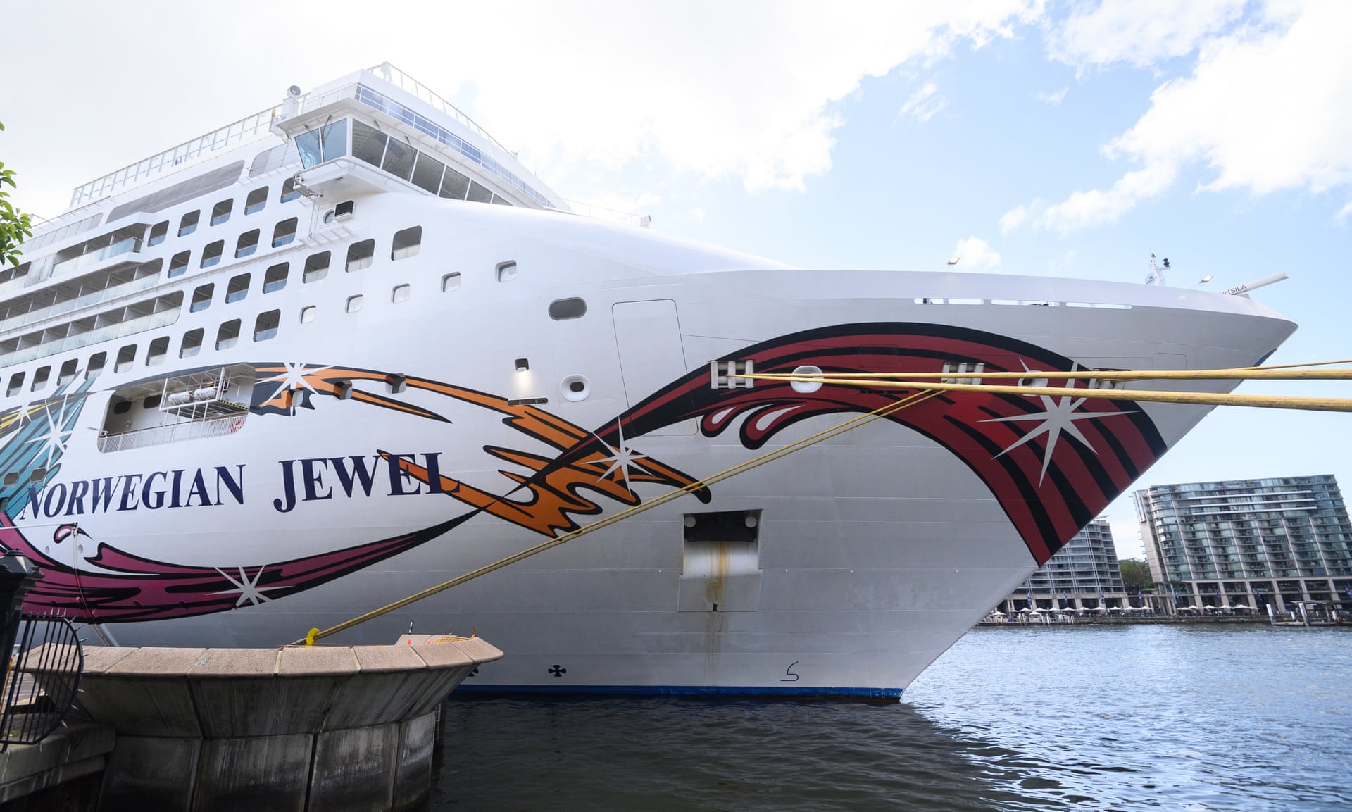 Cruise ship passengers stranded at sea