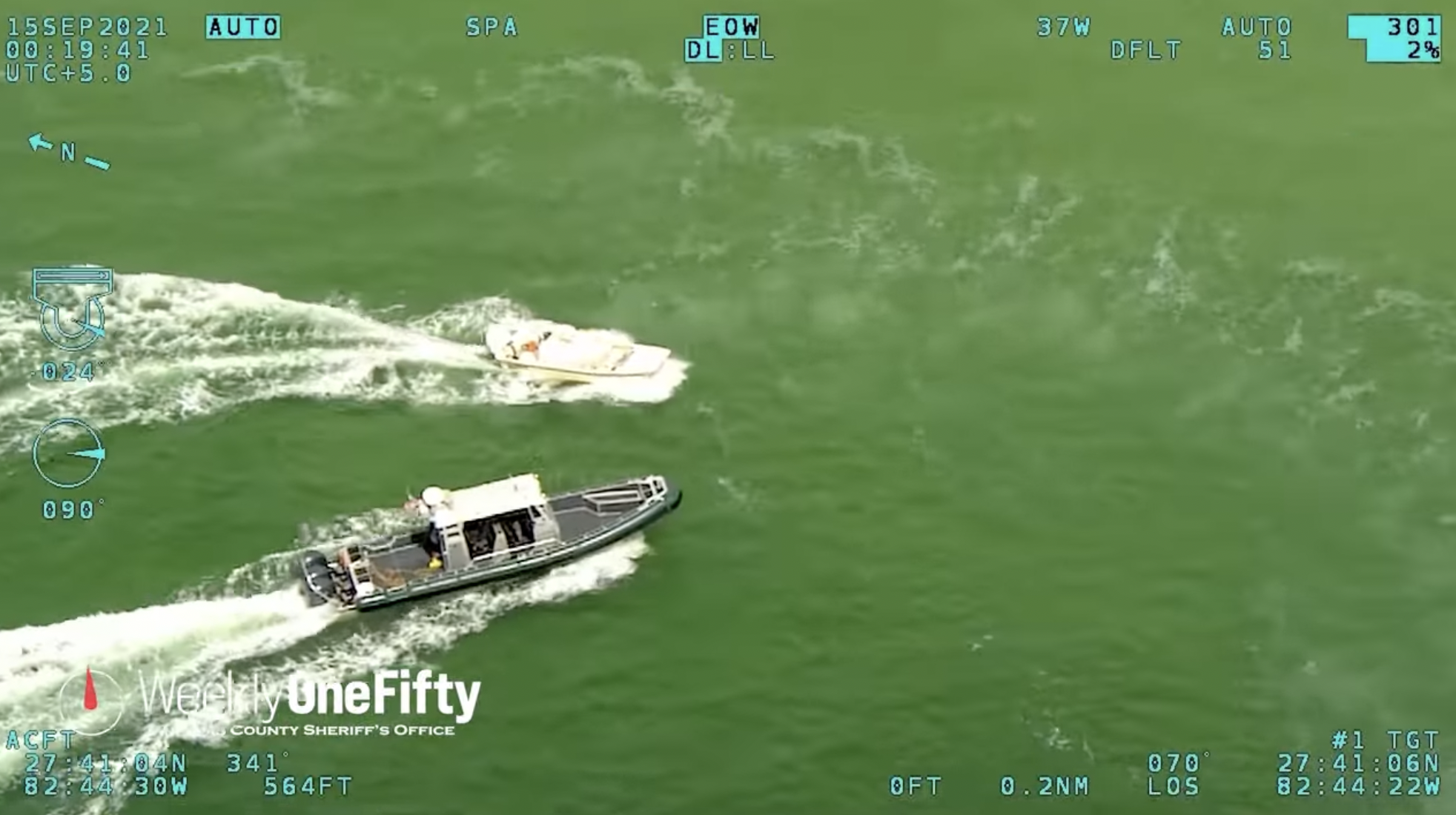 VIDEO: Runaway boat circles dangerously close to shore