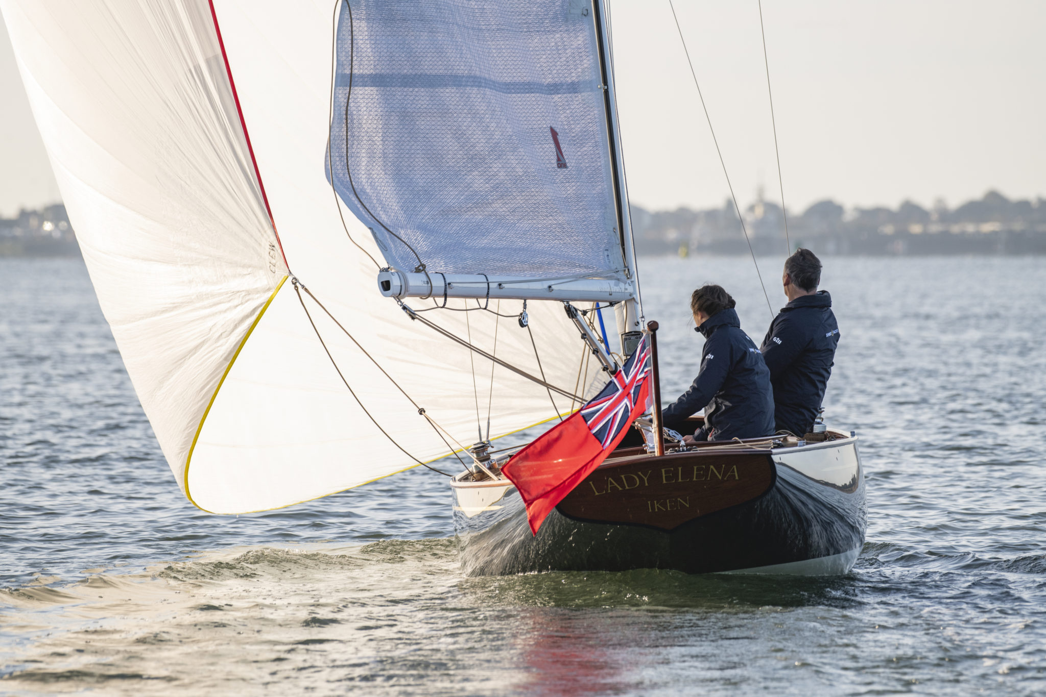 Spirit Yachts launches 30ft electric yacht