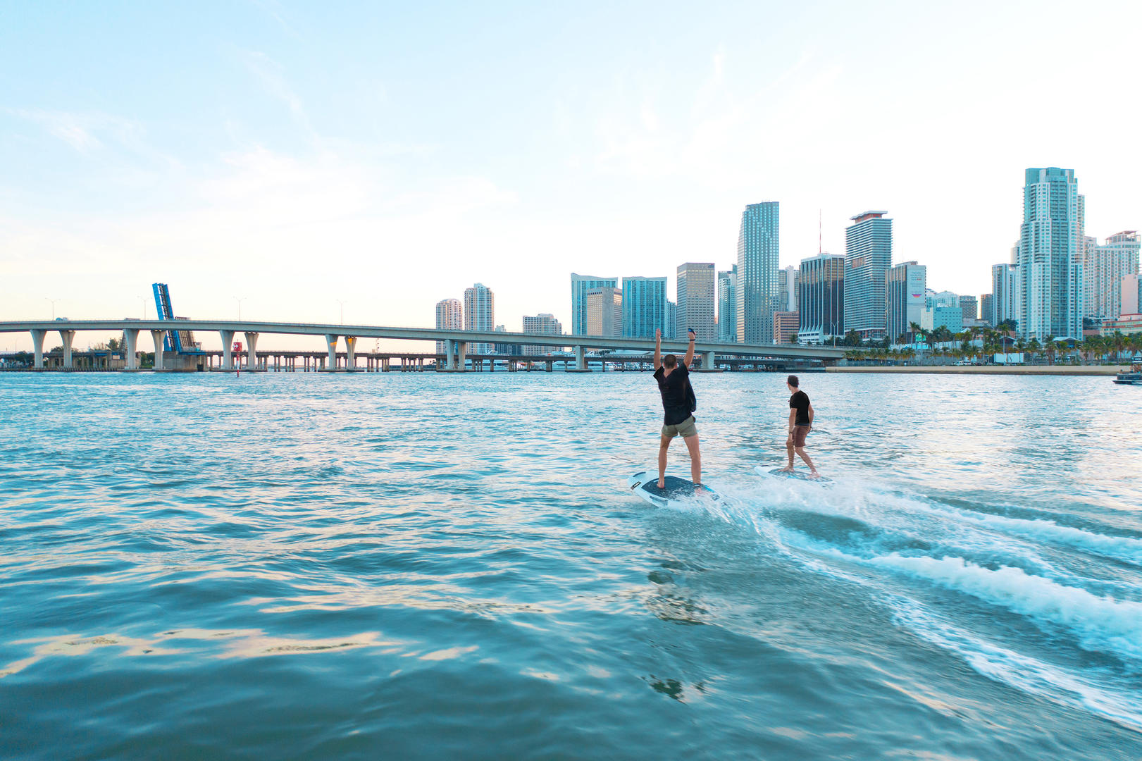 Radinn launches rental-ready electronic jetboard - Marine Industry News