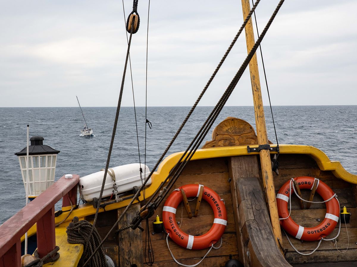 Götheborg of Sweden rescues sailboat - Marine Industry News