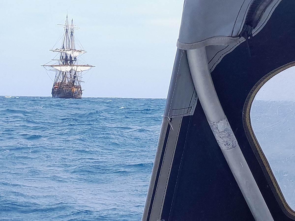 Götheborg of Sweden rescues sailboat - Marine Industry News